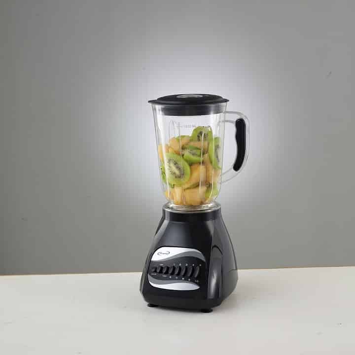 Frullatore elettrico: versatilità in cucina